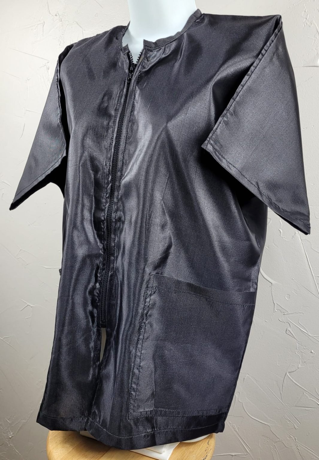 Professional Dog Grooming Apparel - Unisex Groomer Smock (October 2025)