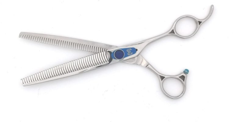 How to Use Thinning Shears on Thick Hair (October 2025)